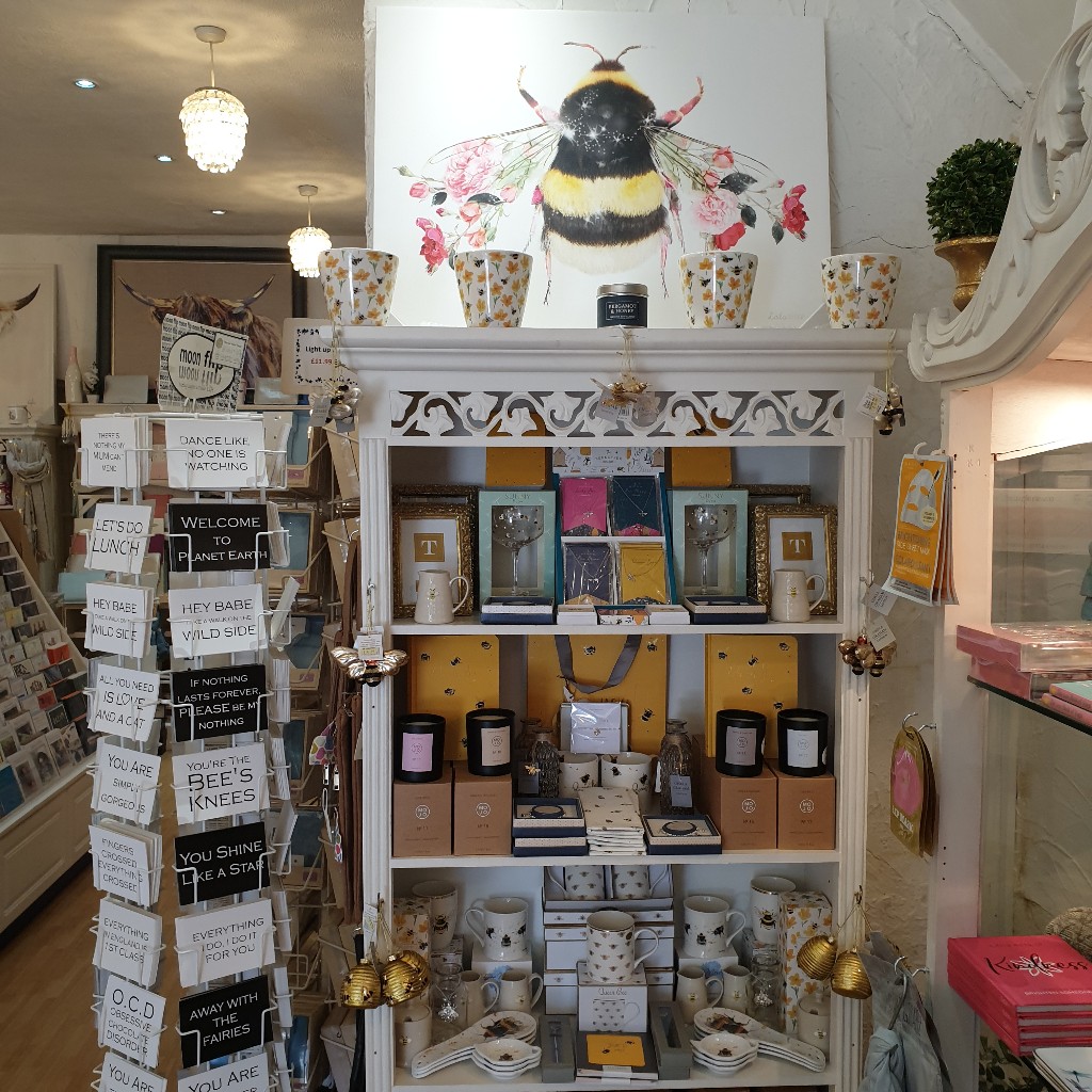 Corner Unit - The Lemon Tree Shop